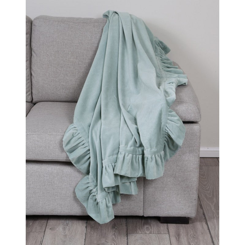 Ruffle Throw Sage – Wild Yarn